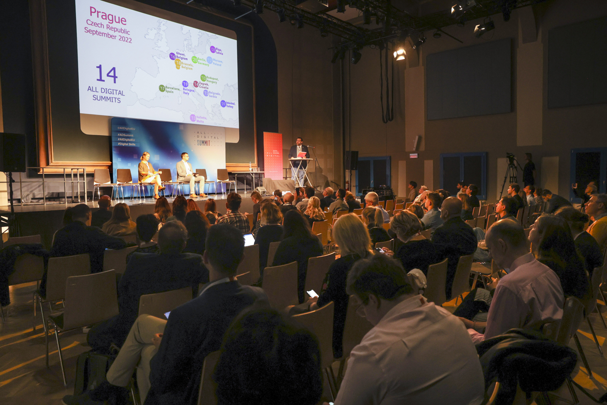 Shaping DIGITAL transformation: new policy actions for people on the ...